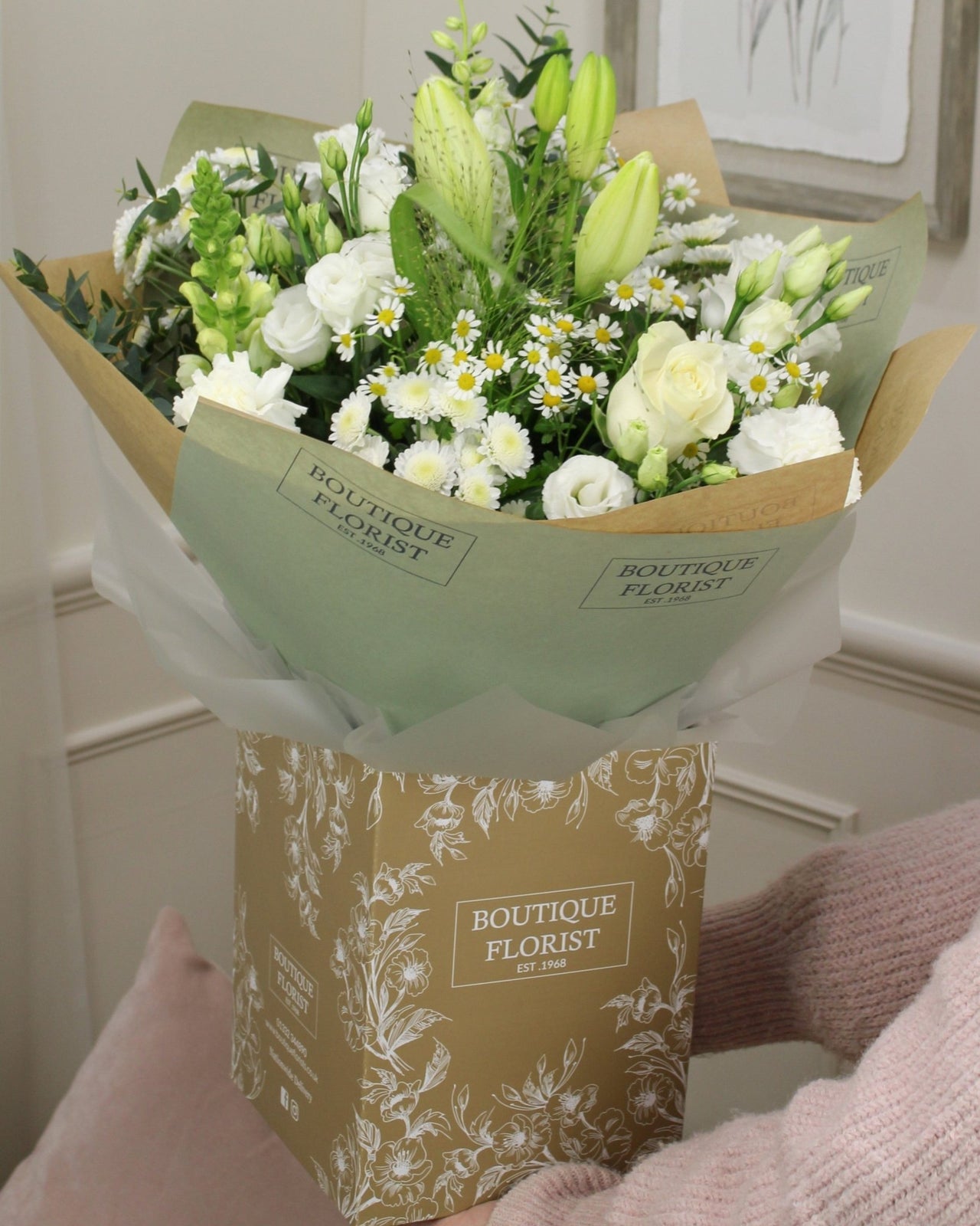 The 'Neutral' Box Bouquet - Derby Florists & Flower Delivery